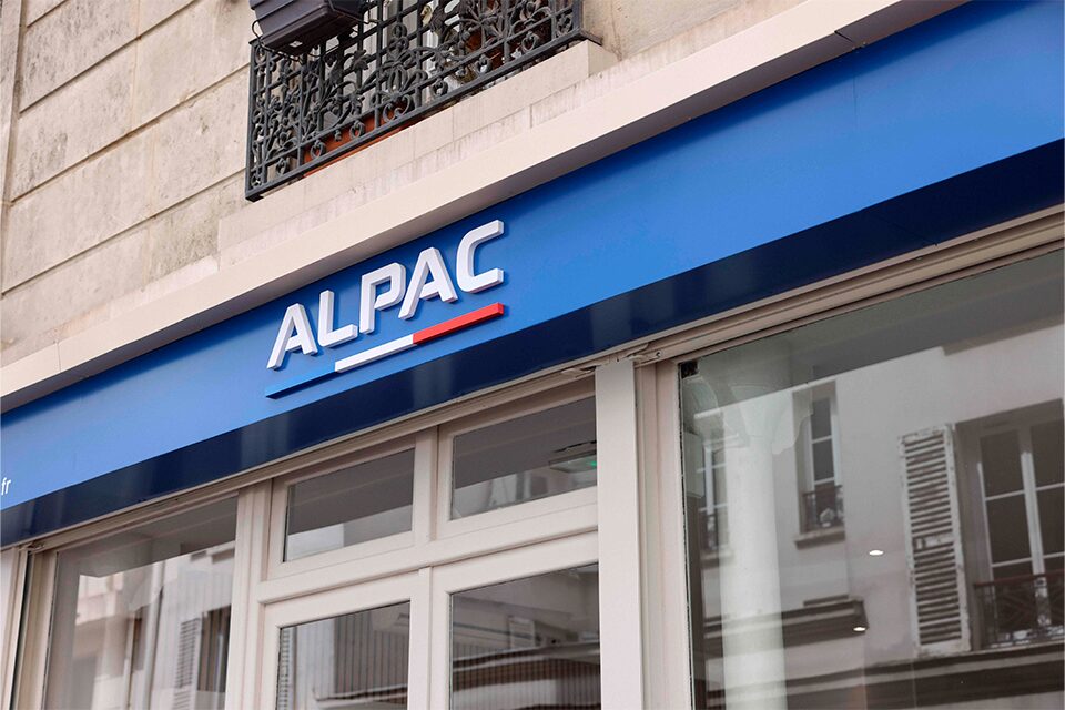 Solutions pour menuiserie fenêtre au showroom ALPAC à Paris
